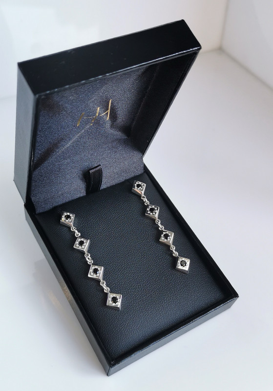 Daisy Statement Studs